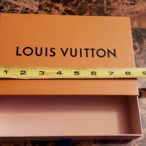 Louis Vuitton | Other | Wallet Lv Box | Poshmark